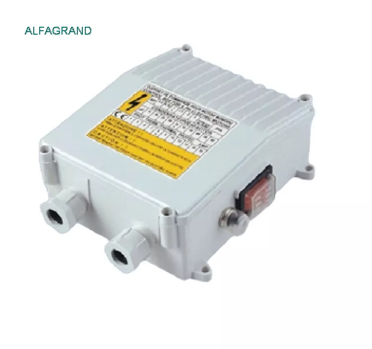 Deep well pump control box switch box with capacitor with CE